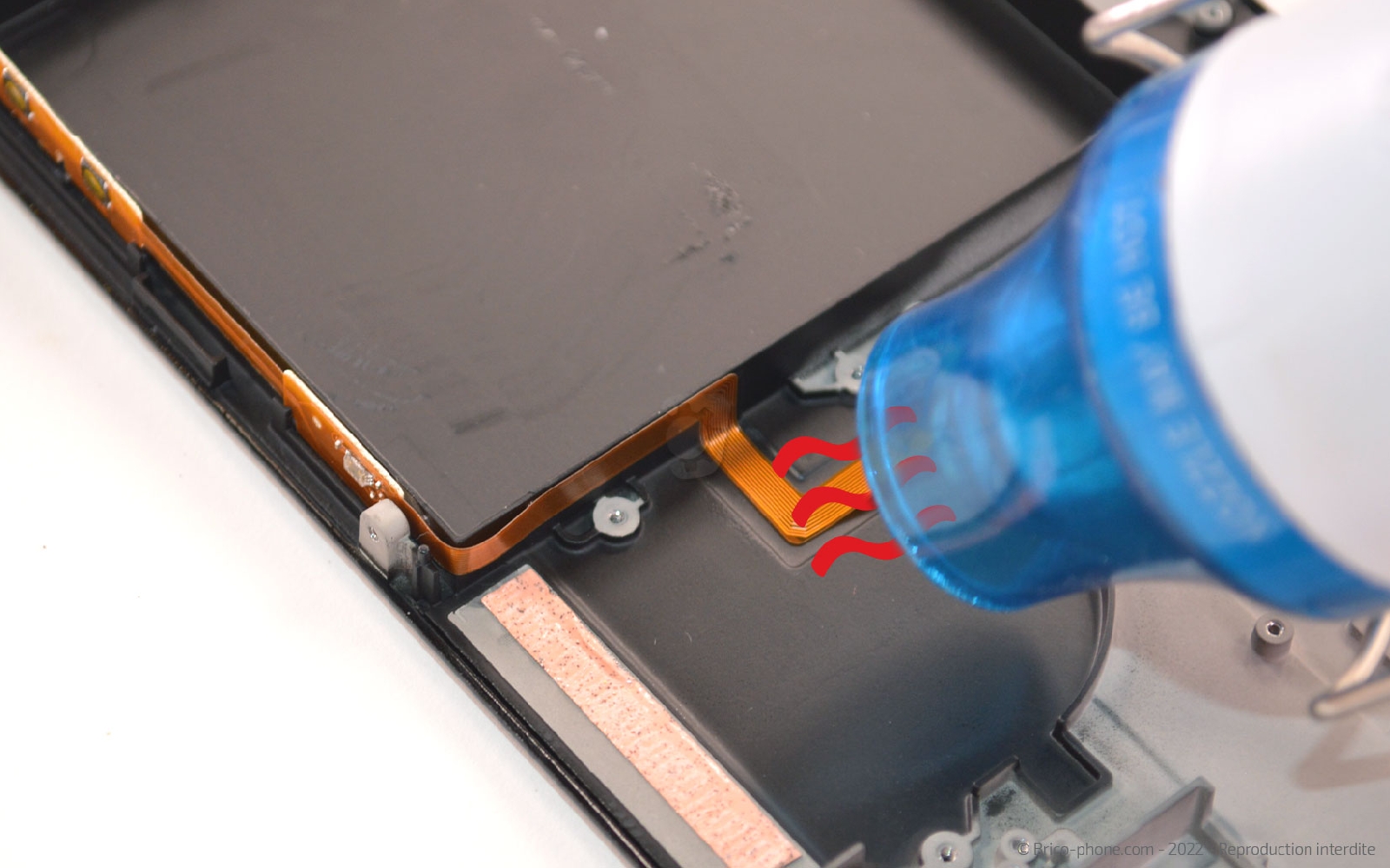 Comment réparer sa Nintendo Switch Oled grâce à ce tutoriel créé par ...